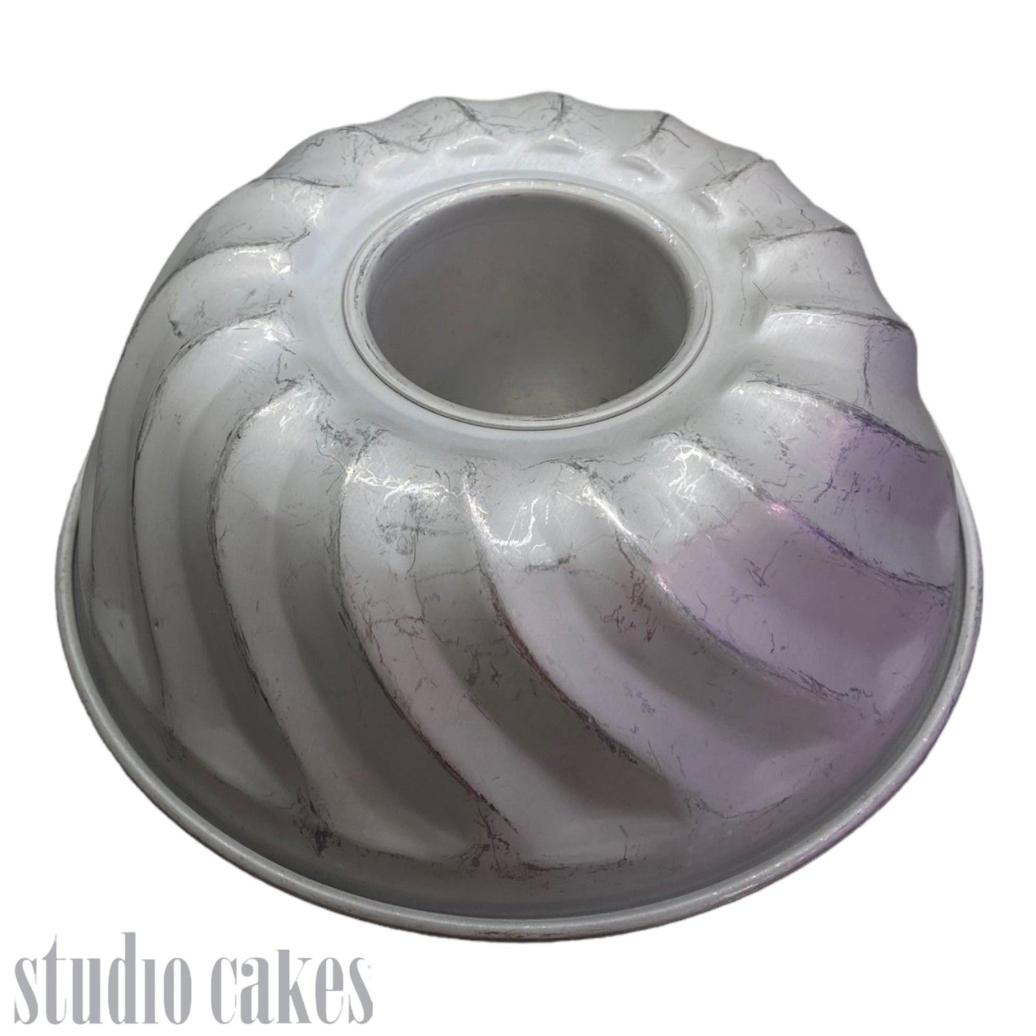 Cake Tin Hire - Bundt – Studio Cakes