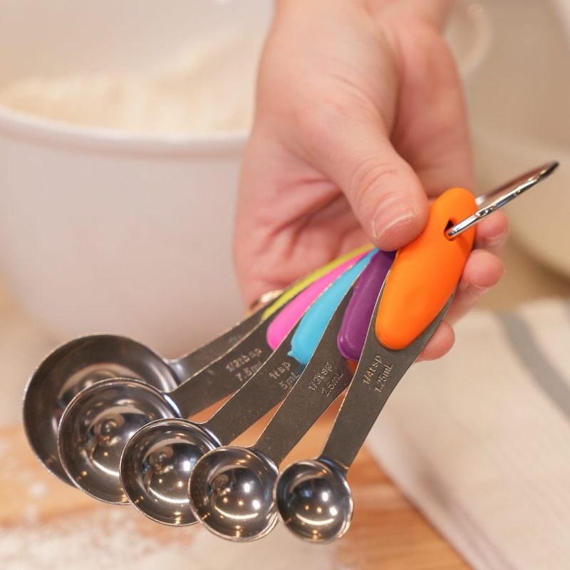 Measuring Spoons Silicone Grip – Studio Cakes